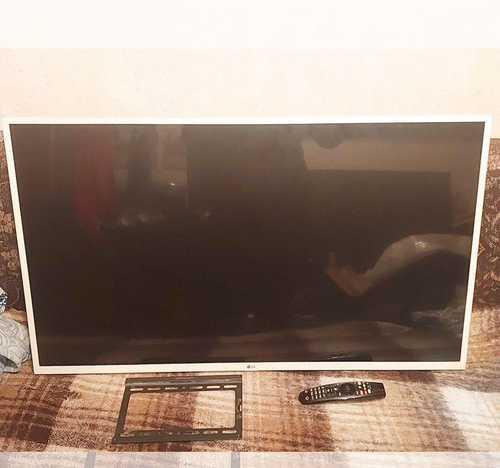 Телевизор LG 43UN73906LE