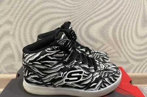 Светящиеся кроссовки Skechers