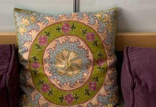 Декоративная наволочка на диванную подушку