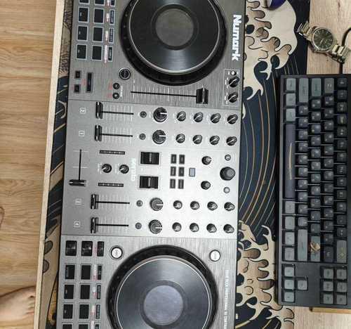Dj контроллер