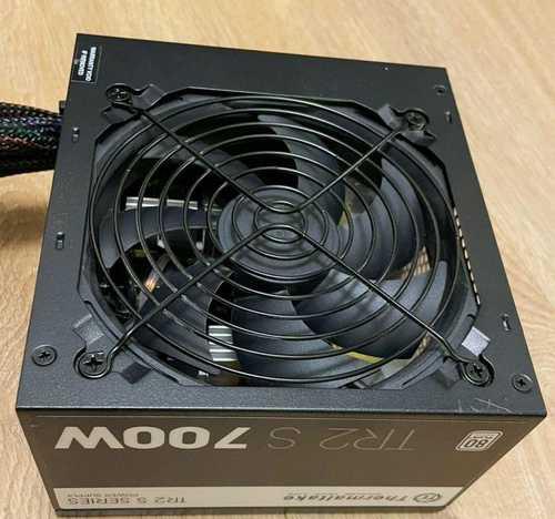 Блок питания 700w Thermaltake