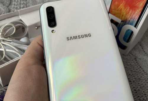 Samsung Galaxy A50, 4/128 ГБ