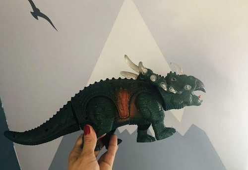 Динозавр Трицератопс интерактивный