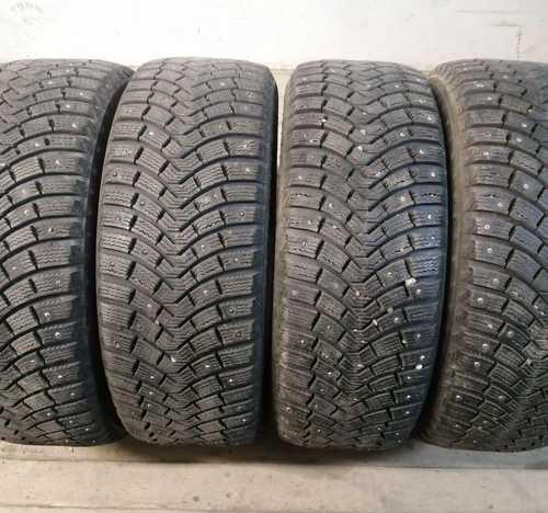 Michelin X-Ice North 2 235/55 R17