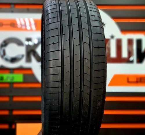 Royal Black Royal Explorer II 225/45 R19