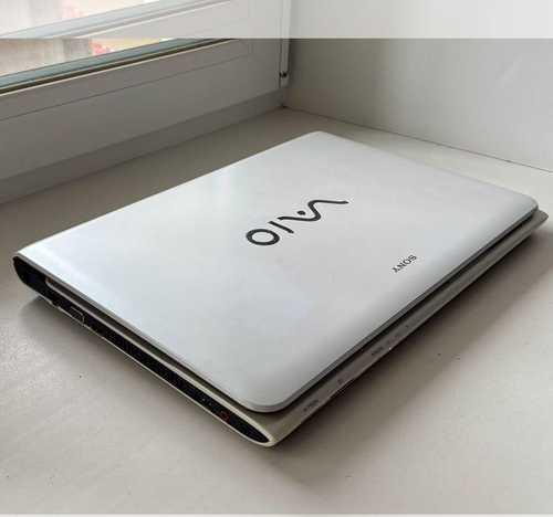 Ноутбук Sony vaio sve151j11v