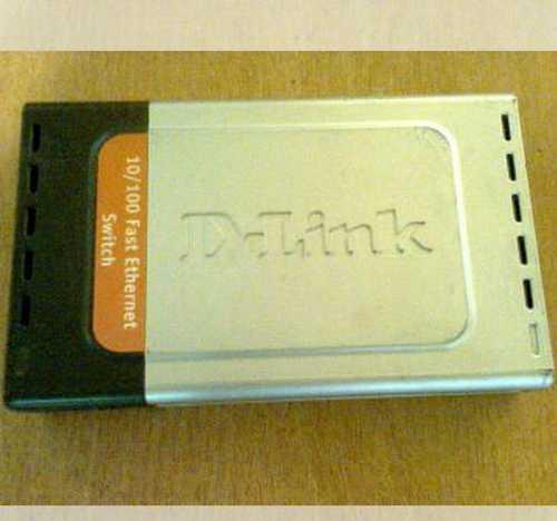 Коммутатор D-Link DES-1008D