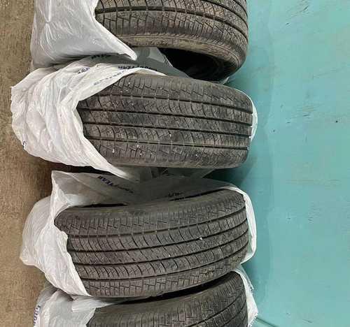 Evergreen DYNACOMFORT EH228 235/55 R17 99V