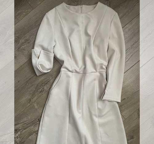 Короткое платье 40-42
