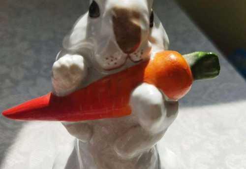 Заяц с морковкой лфз