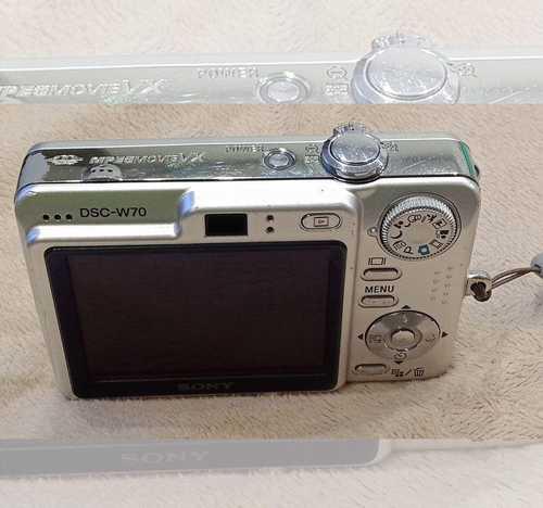 Sony cyber shot dsc w70