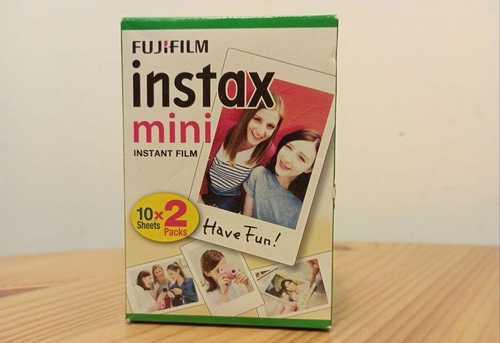 Fujifilm instax mini instant film