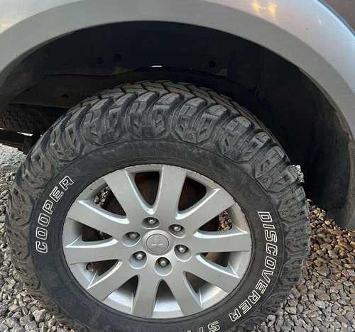 Cooper Discoverer STT 275/65 R18