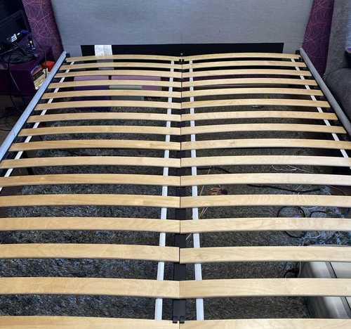 Кровать IKEA Slattum 200x160