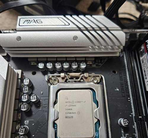 Процессор Intel Core i7 13700k