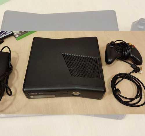 Xbox 360 slim freeboot прошитый