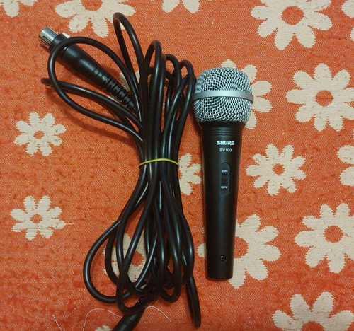 Вокальный микрофон Shure SV100