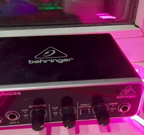 Внешняя звуковая карта behringer u phoria umc22