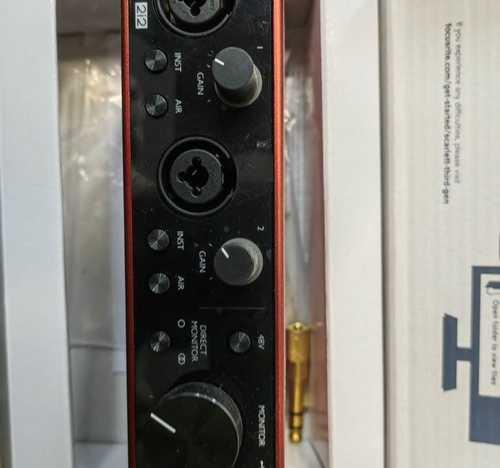 Звуковая карта focusrite scarlett 2i2