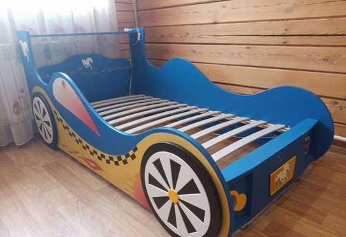 Кровать-машинка детская