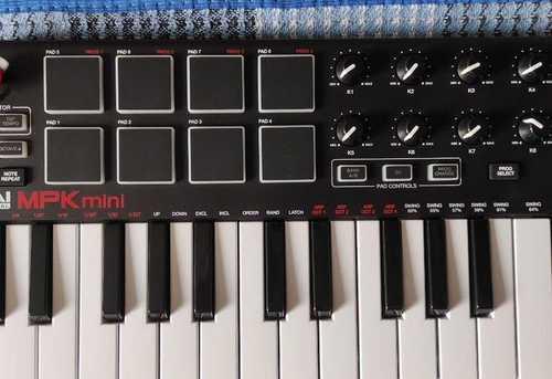 Midi-клавиатура Akai PRO MPK mini MK2