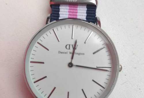 Часы Daniel wellington женские