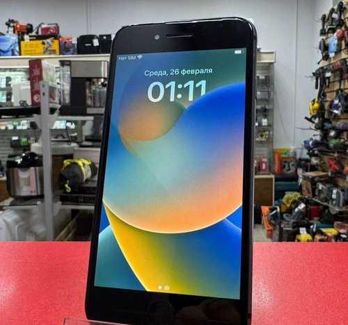 iPhone 8, 64 ГБ