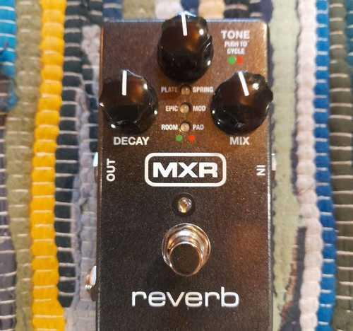 MXR M300 Reverb Гитарная Педаль Ревер