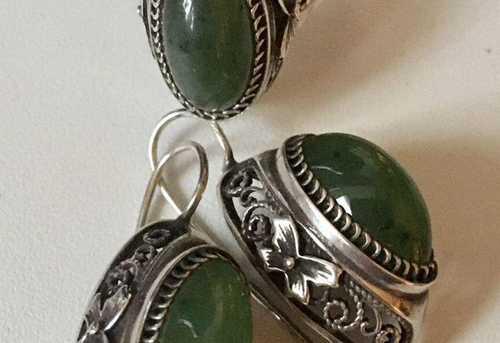Серебряное кольцо и серьги «бантики»