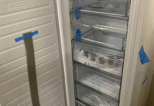 Встраиваемый холодильник новый