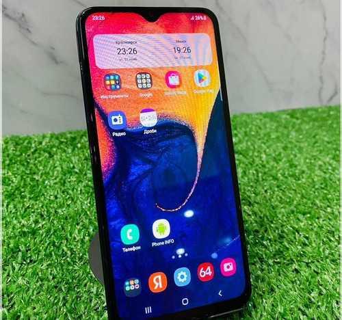 Samsung Galaxy A50, 4/64 ГБ