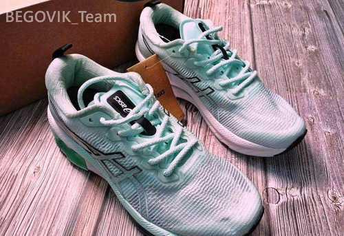 Беговые кроссовки asics kinsei blast