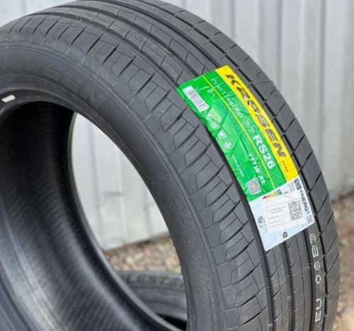 Kapsen RS26 255/45 R20 142W