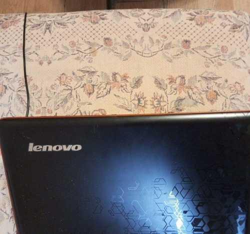 Игровой Lenovo i7/8GB/R5000/SSD/15'6