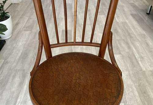 Венский стул с тиснением