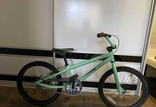 Велосипед GT bmx mach one 20