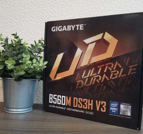 Материнская плата B560M gigabyte