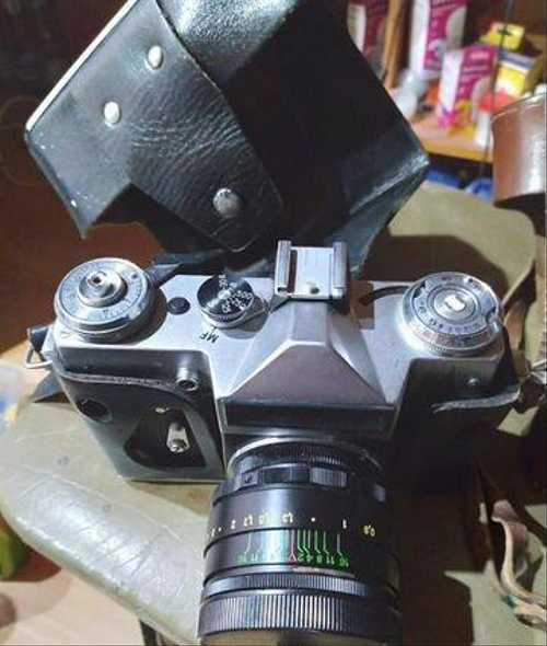 Плёночный фотоаппарат Зенит