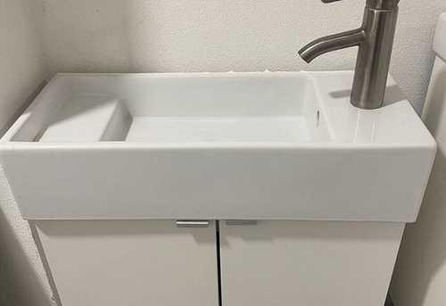 Тумба для ванной с зеркалом