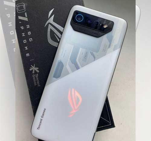 ASUS ROG Phone 7, 16/512 ГБ