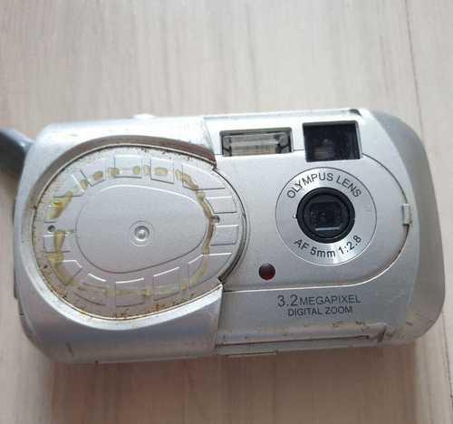 Olympus Camedia C-160 (На запчасти или под ремонт)