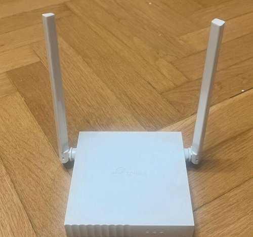 Роутер tp-link TL-WR820N