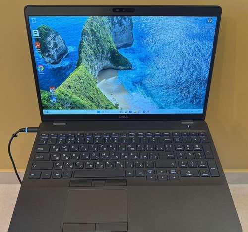 Dell Latitude 5500 15.6/i7/32/512/Radeon 540x