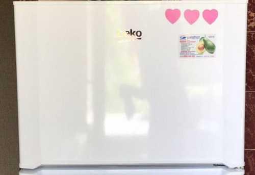 Холодильник Beko DS 325000