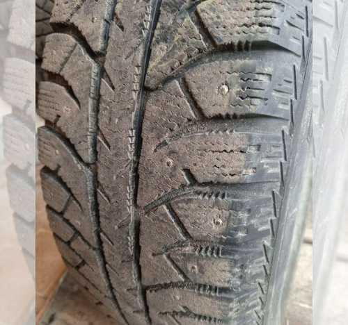 Bridgestone Blizzak Ice 235/65 R17 26G