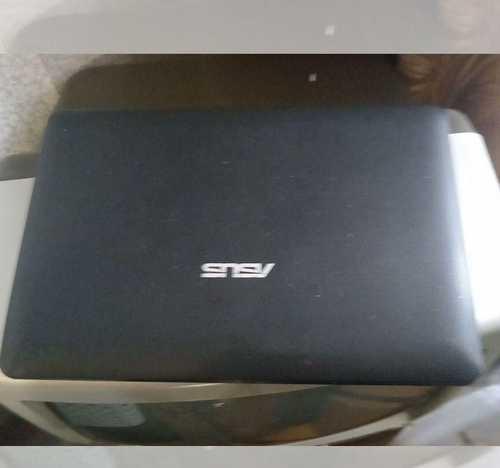 Нeтбук asus "EEE PC"