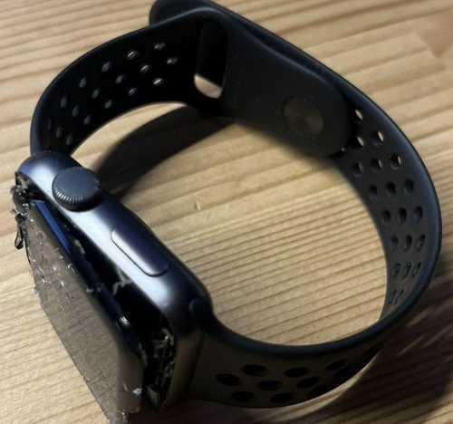 Часы apple watch 3 42mm nike