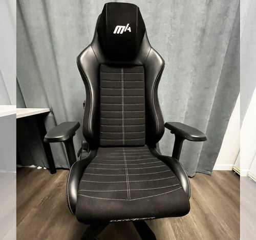 Компьютерное кресло DXRacer I-DMS