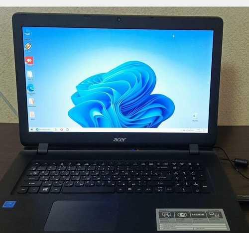 Ноутбук 17,3" Acer Aspire ES1, SSD 120Gb/8Gb