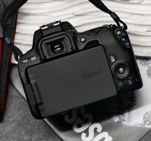 Canon EOS 200D Body